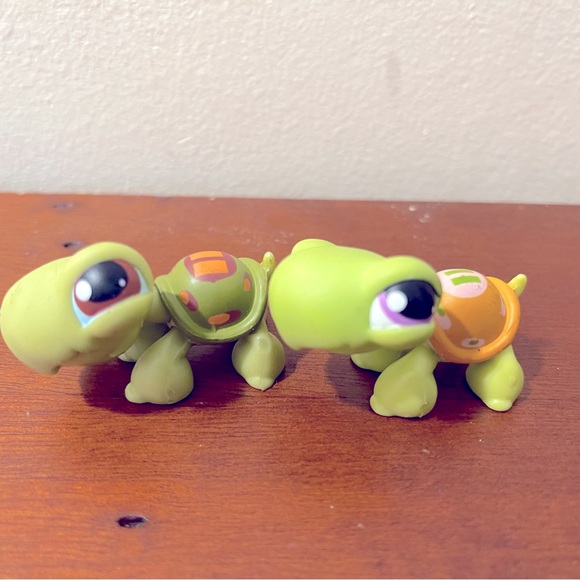 Hasbro | Toys | Littlest Pet Shop Lps Hasbro Tortoise Turtles 7 35 Lot ...